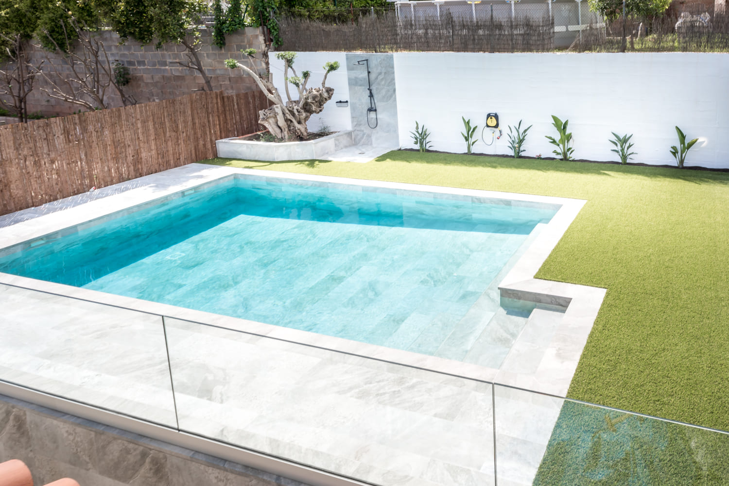 Construcción de Albercas de Concreto - Blue Valley México